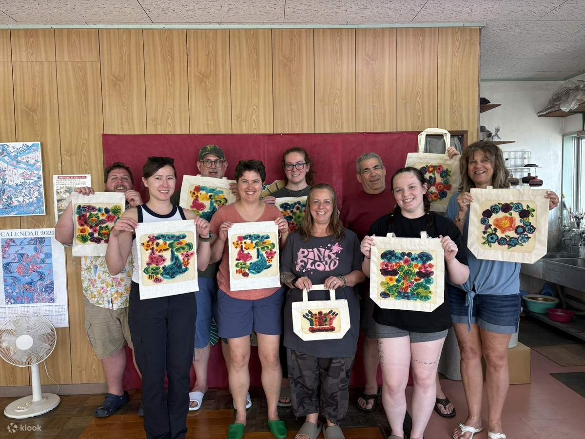 [Gusuku Bingata Dyeing Workshop] Okinawan Traditional Craft Making ...